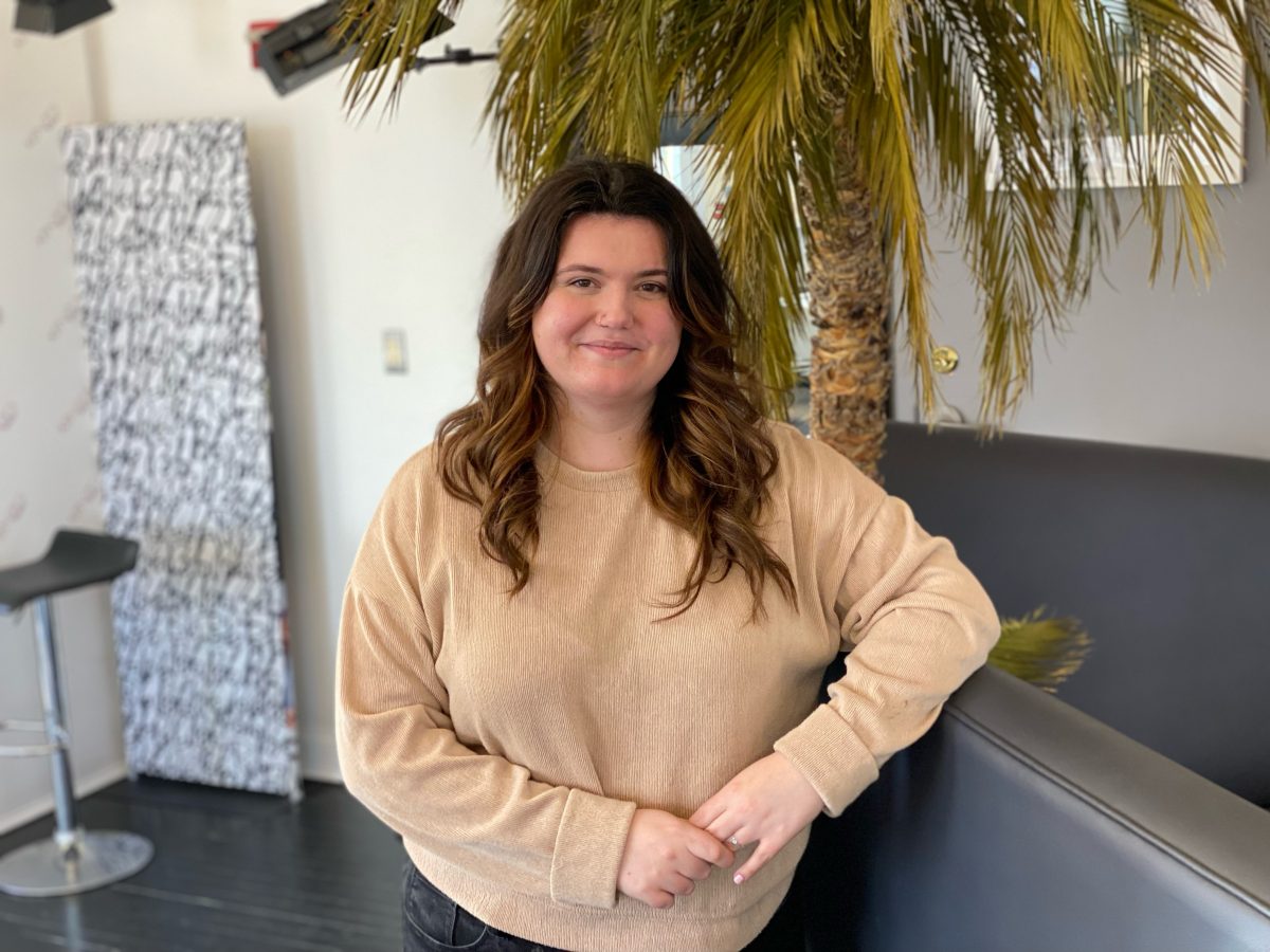 Julia Daigle – Kenzo Salon